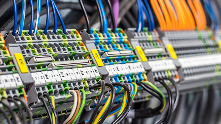 Smart Factory 101: Which Machine Data is Right for OEE | On Time Edge